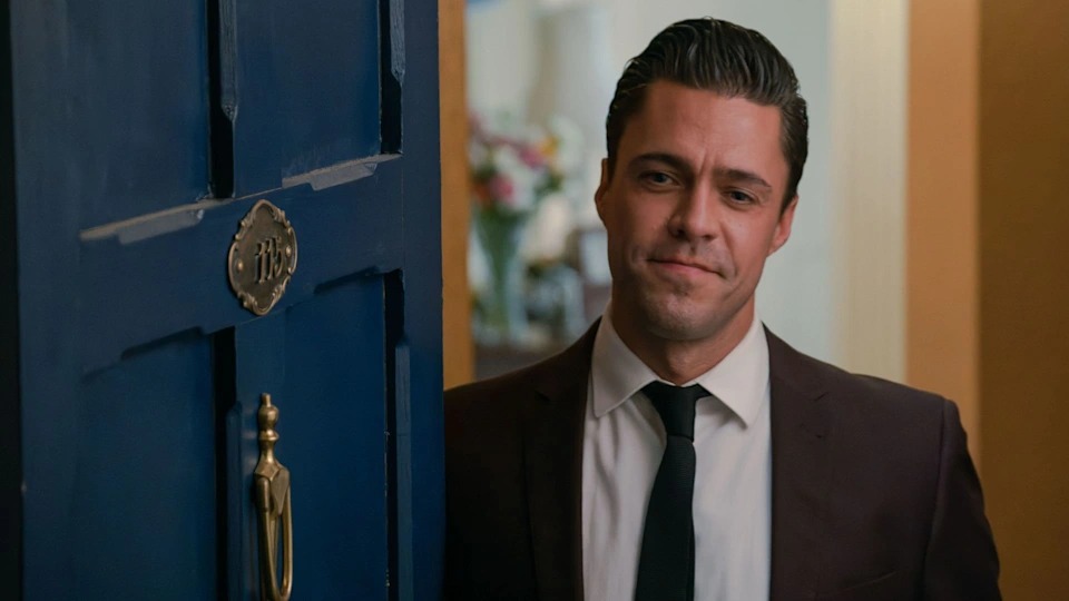 Olly Rix is worlds away from Call the Midwife character in new TV role ...