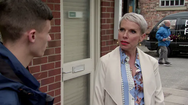 Corrie Star Sue Devaney Opens Up About Debbie’s Dementia Diagnosis and ...